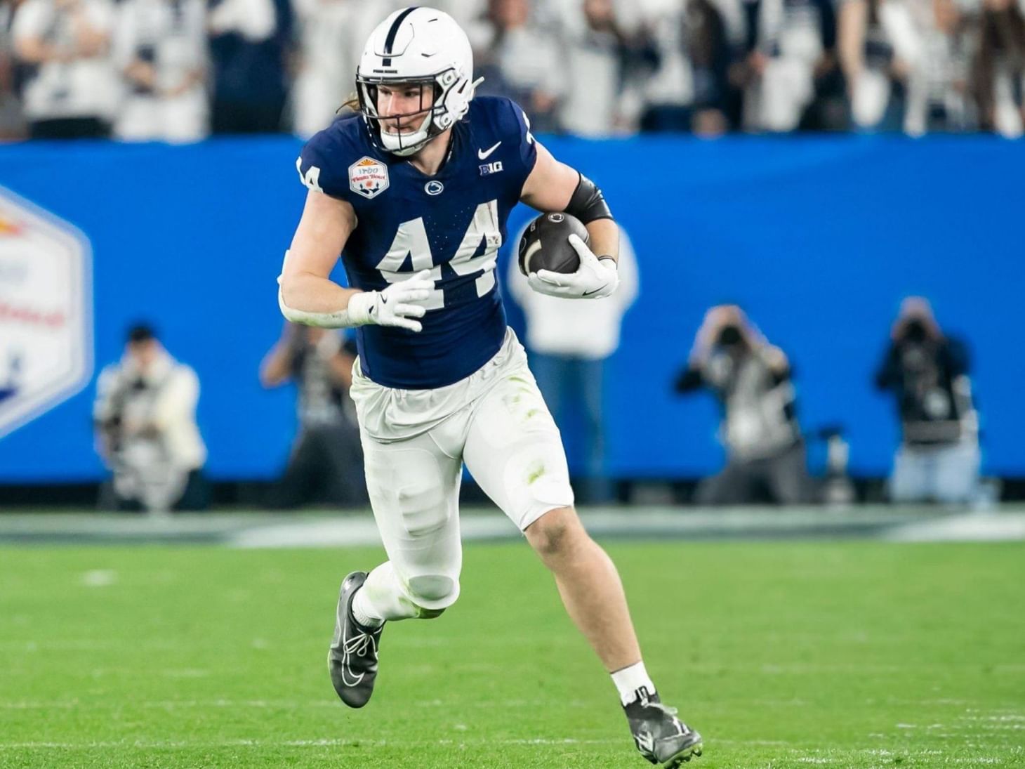 Who are the parents of Tyler Warren? Meet Sandy and Terry Warren