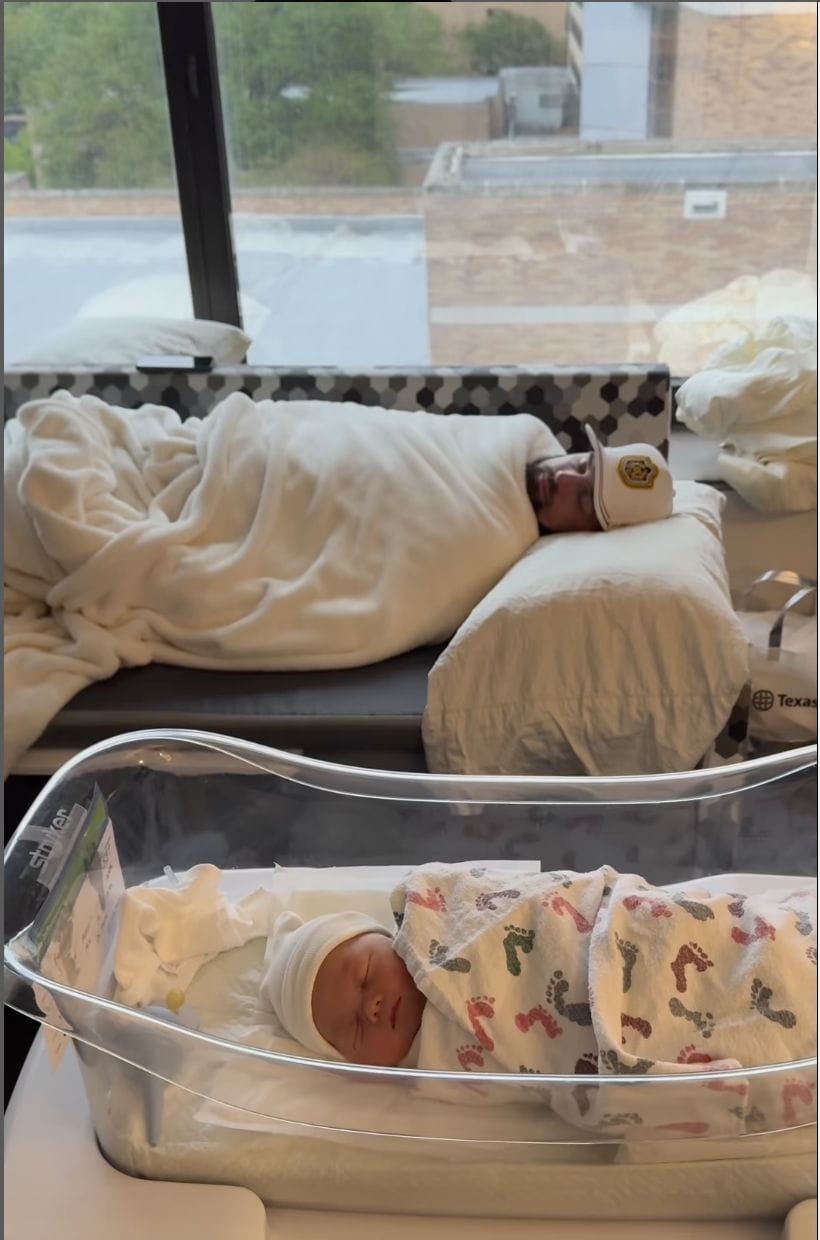 Stars captain Jamie Benn and wife Jessica share first glimpse of their ...