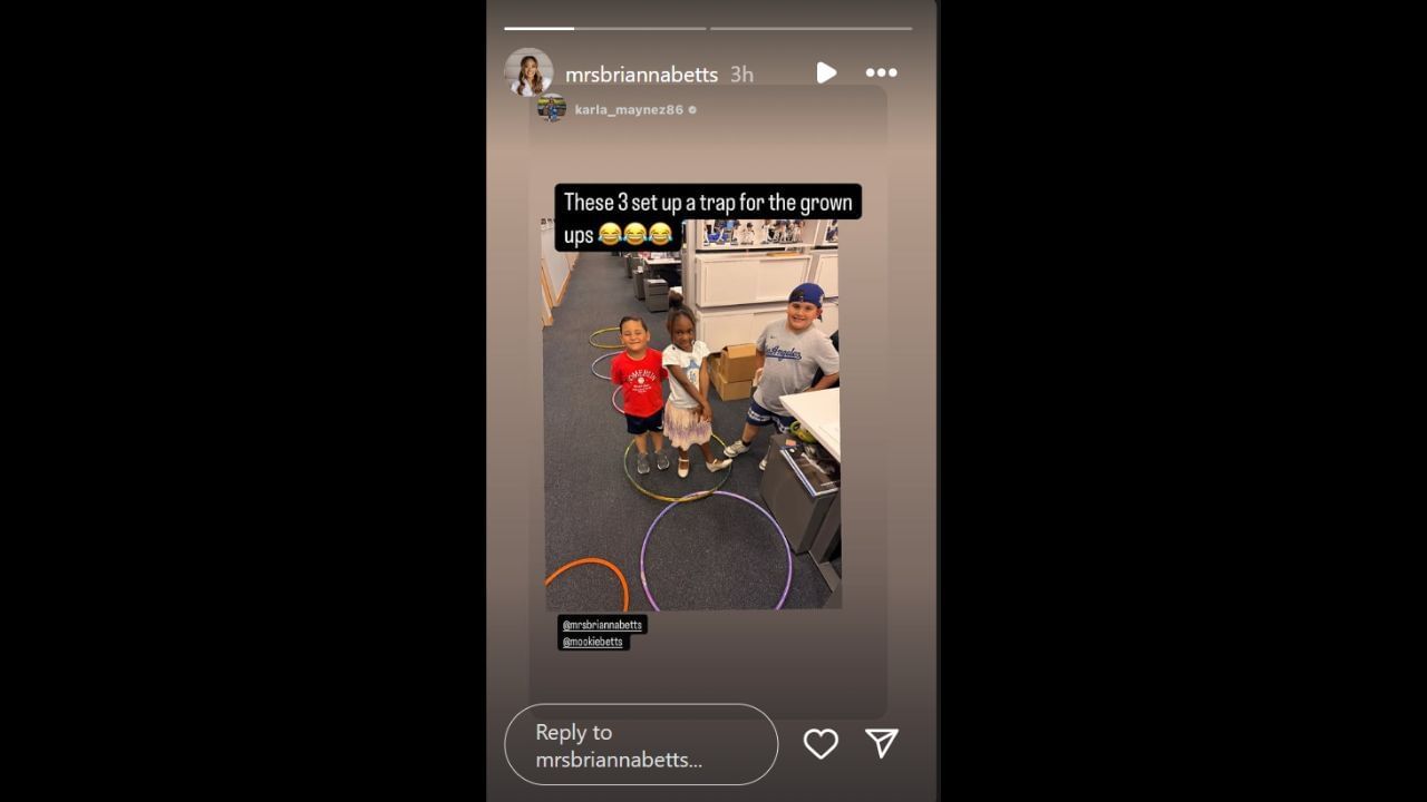 Mookie Betts' wife Brianna reacts as daughter Kynlee hilariously sets ...