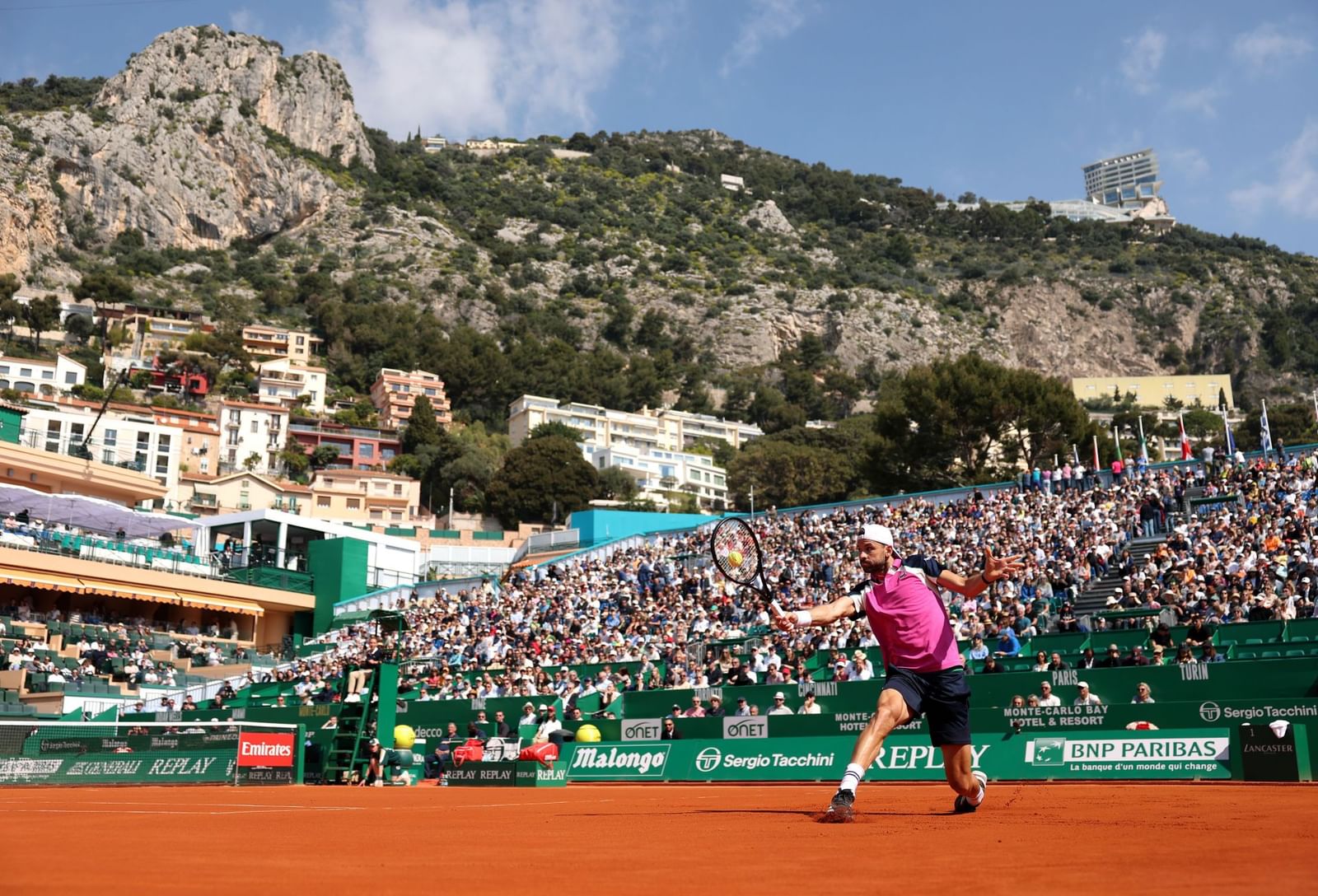 Roger Federer & wife Mirka ooze class in Swiss icon's Monte-Carlo photodump