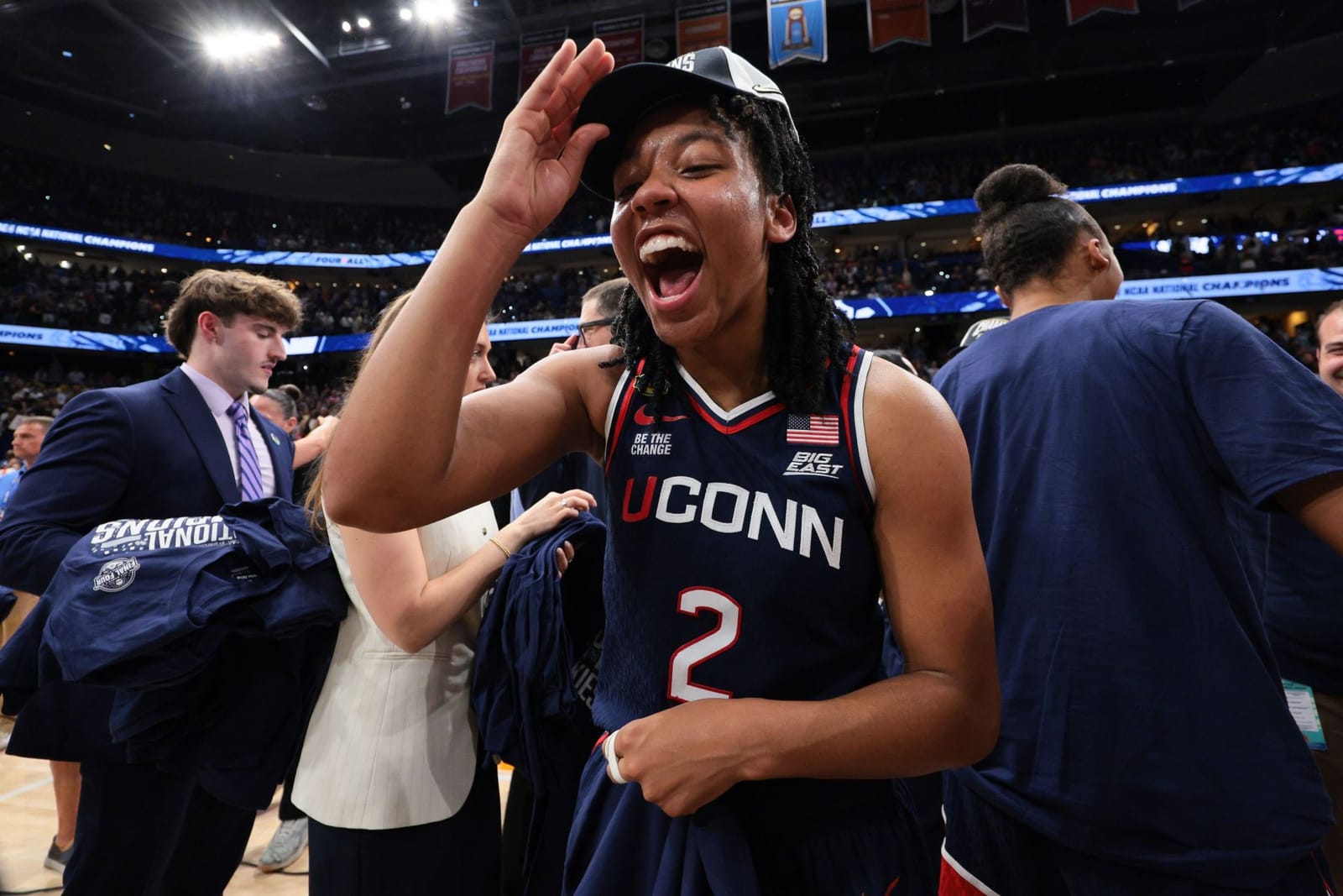 UConn National Champ KK Arnold honored as "Top Dawg" at $2.43 Billion ...
