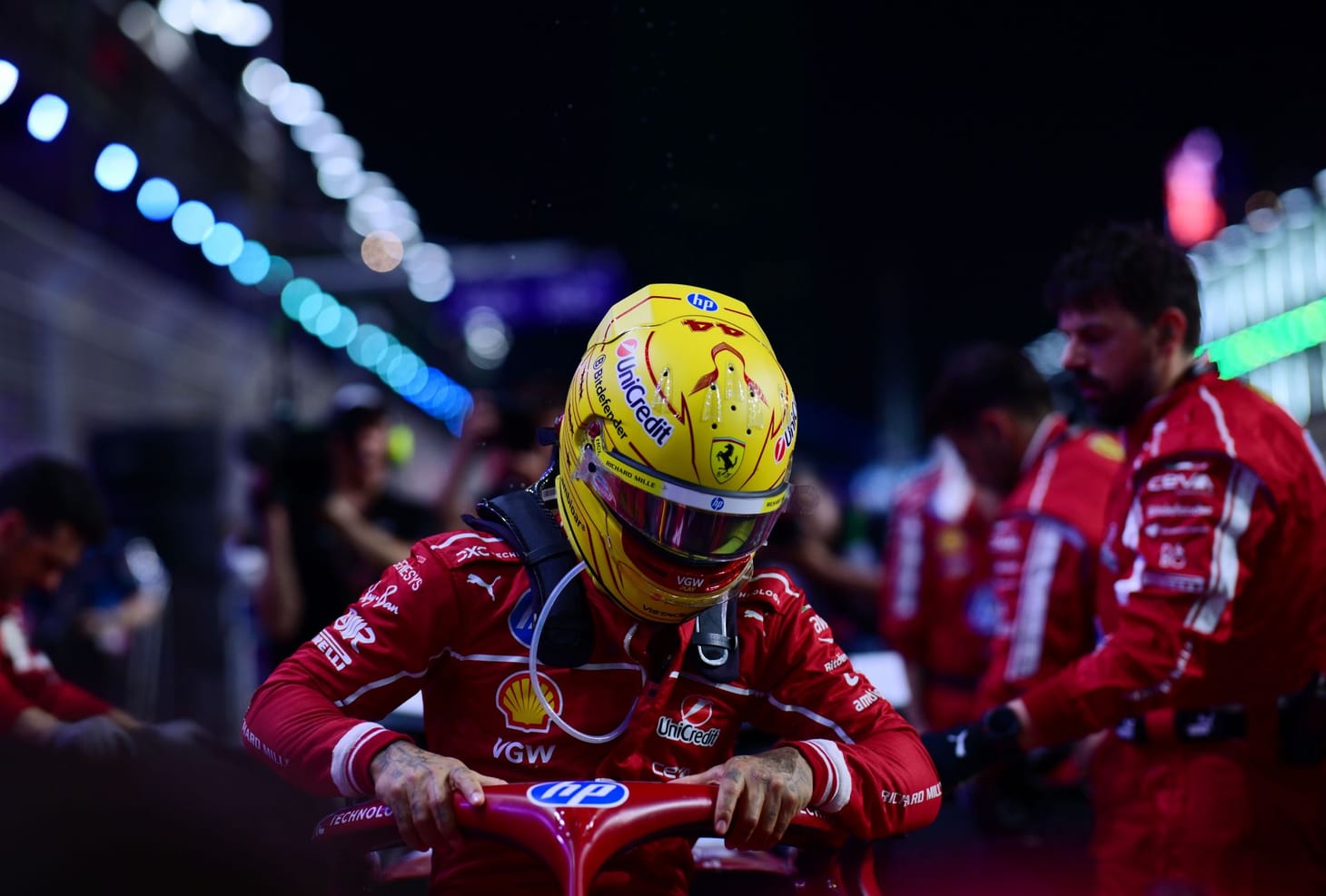 Lewis Hamilton attends Beverage Forum alongside Marvel superstar Tom ...