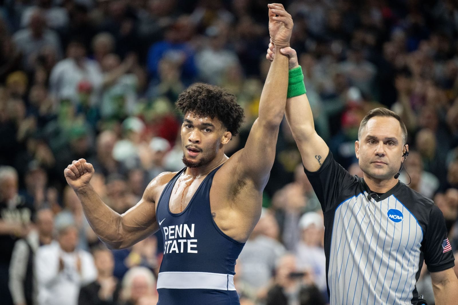 "Carter Starocci got robbed" - Penn State Wrestling fans react as Wyatt ...