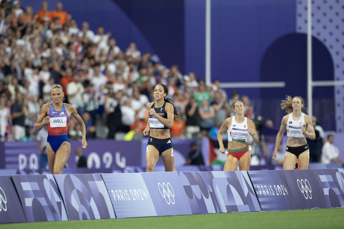 Anna Hall drops 5-word message as she hurdles during training session ...