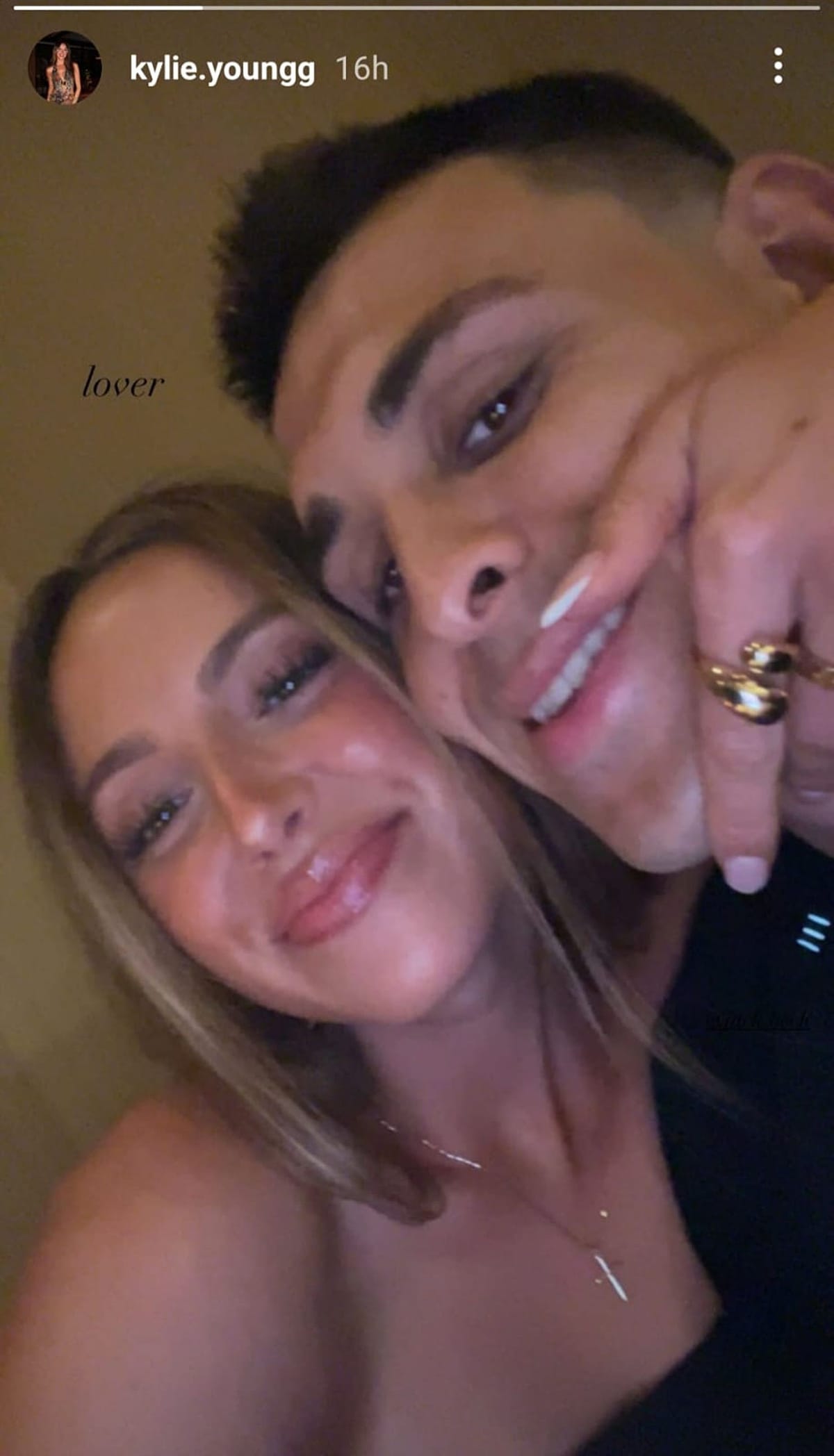Jack Bech's girlfriend Kylie gets romantic with her "lover" boyfriend ...