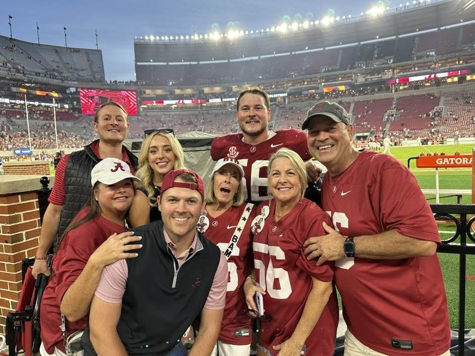 Who AreSeth McLaughlin 's Parents? Meet Suzy and John McLaughlin