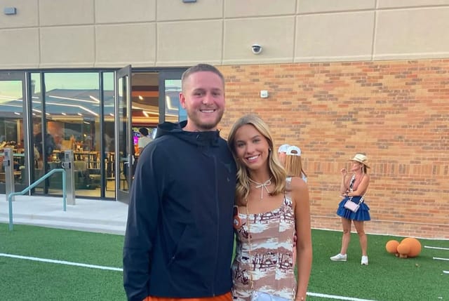 Quinn Ewers' girlfriend Mady Barnes enjoys Mamma Mia! musical at ...
