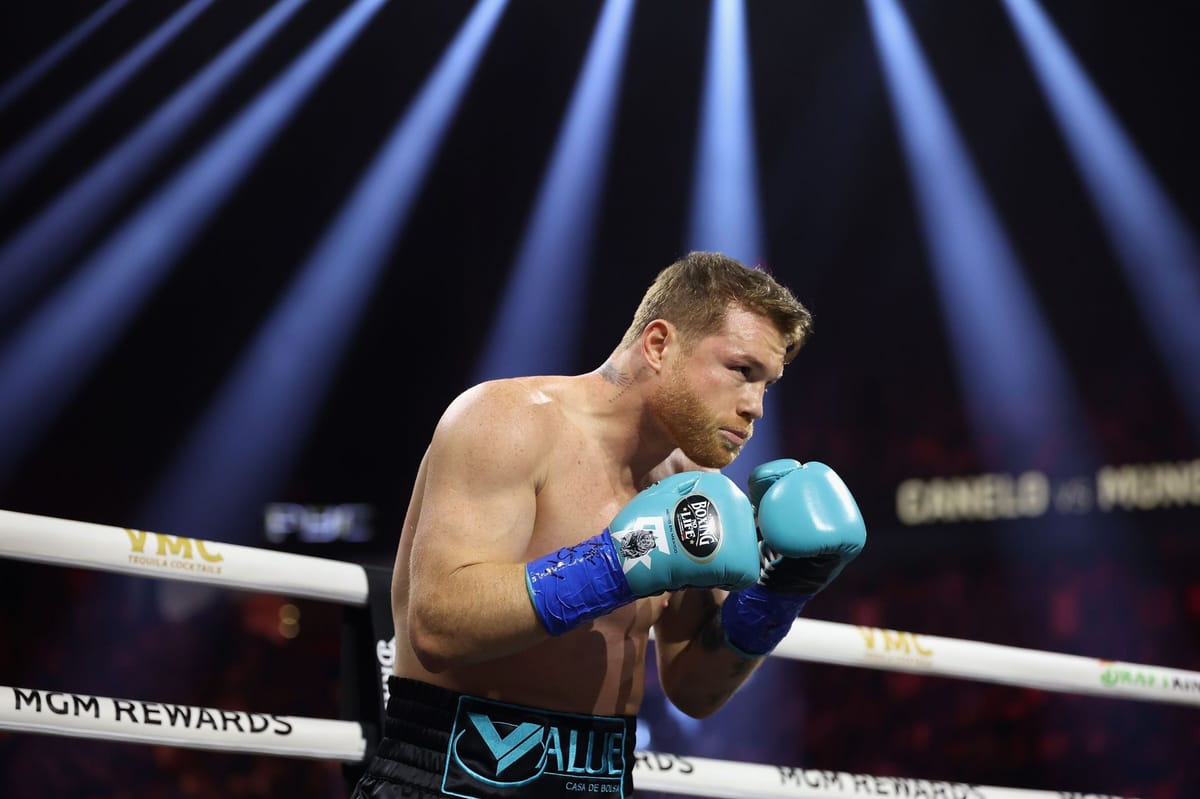 How many losses does Canelo Alvarez have?