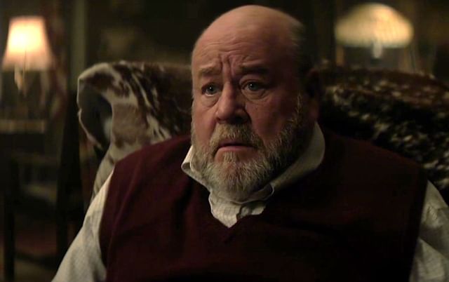 michael dempsey: What happened to Michael Dempsey in You season 5 ...