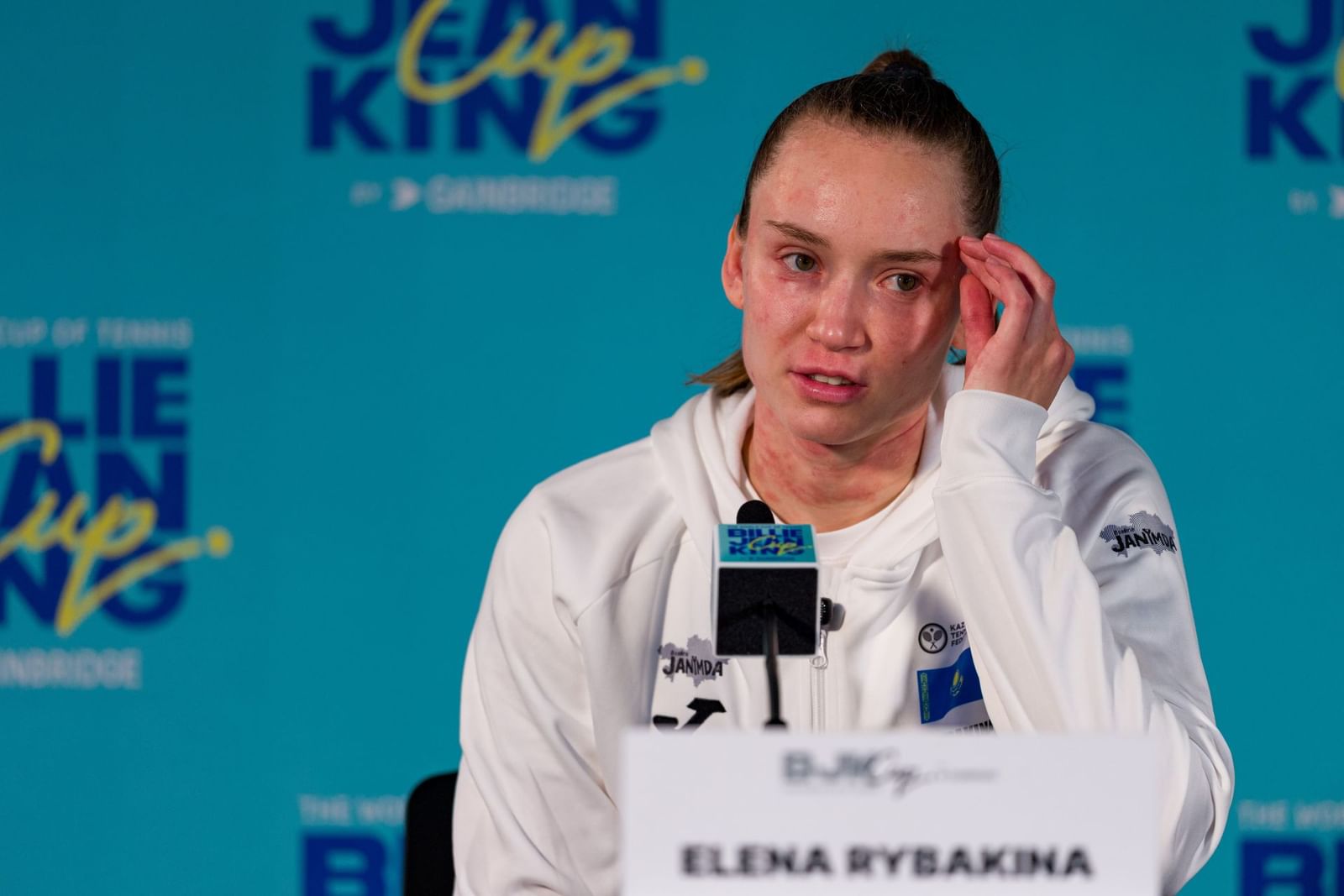 Elena Rybakina's shock Madrid Open exit leads to fans calling out ...
