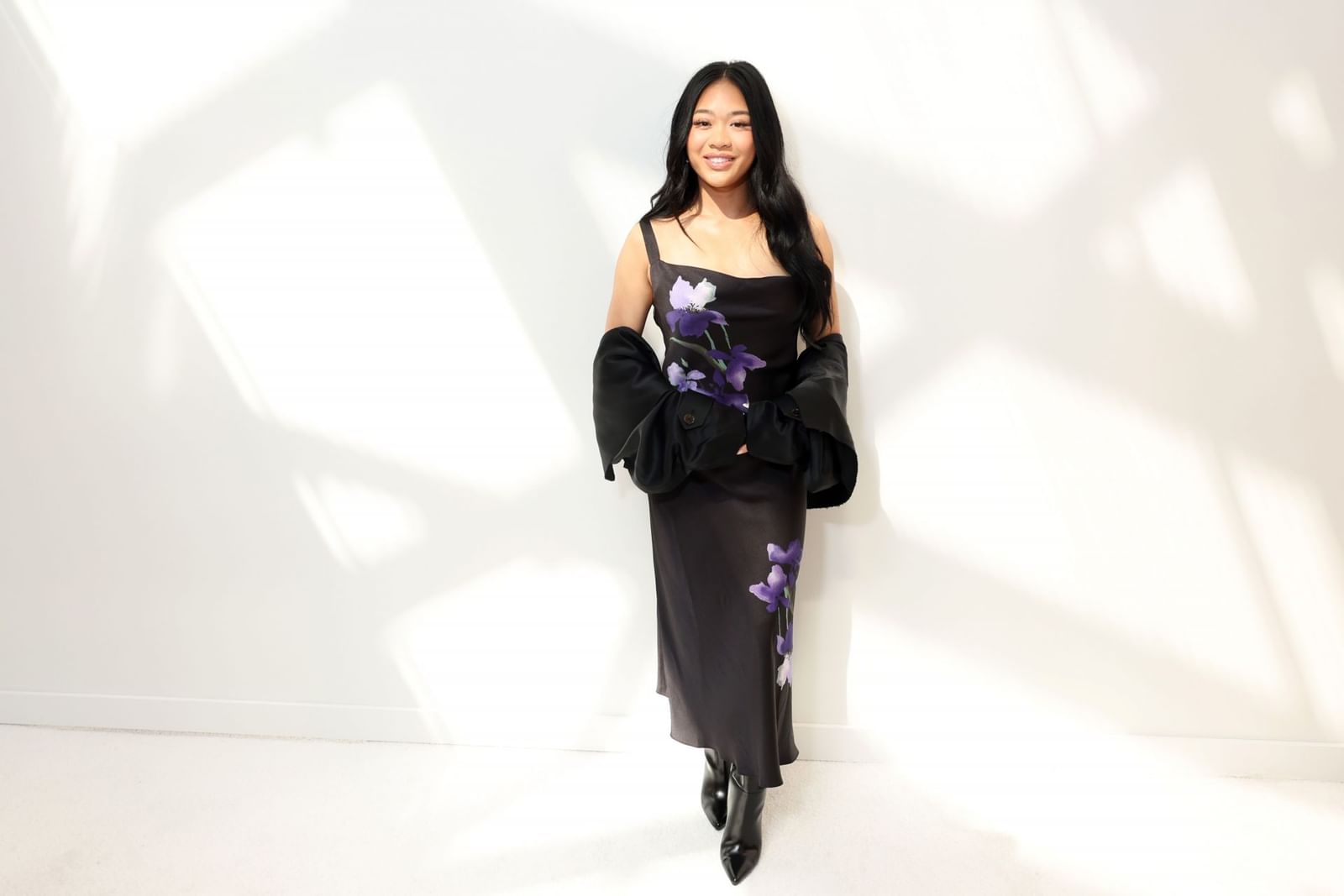 OG Anunoby's performance during Suni Lee's courtside appearance leaves ...