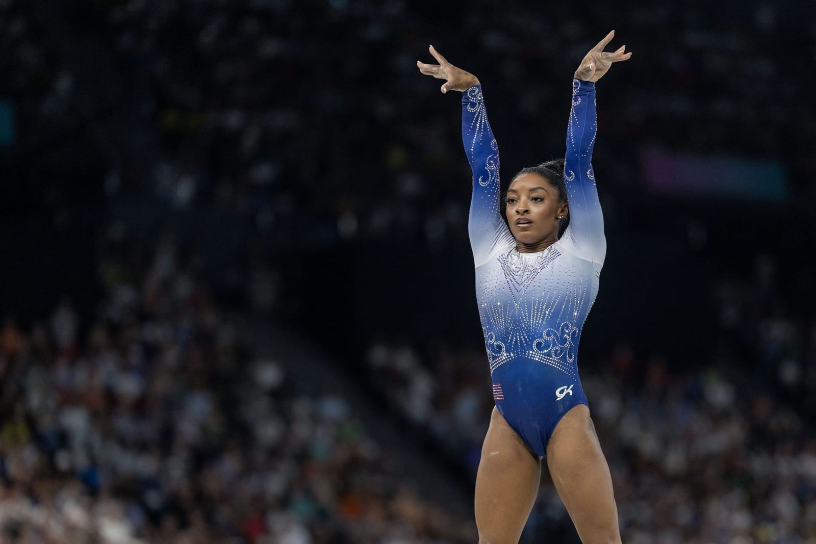 Students erupt in cheers as Simone Biles' surprise announcement leaves ...