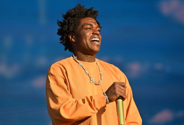 "Omg boxers on boxers" — Internet reacts to Kodak Black running around ...