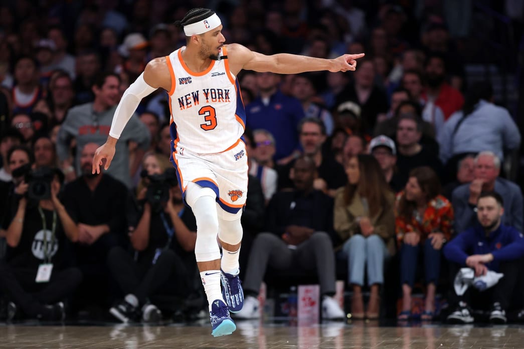Who are Josh Hart's parents, Moses and Pat Hart?
