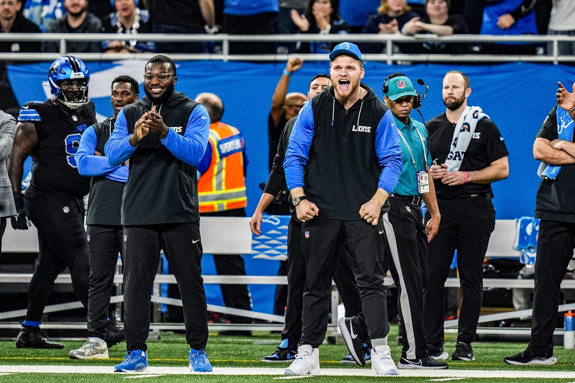 NFL fans react to Lions DE Aidan Hutchinson's viral injury rehab video ...