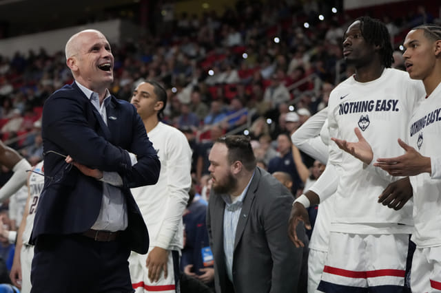 UConn Huskies: UConn GM Tom Moore makes his feelings known on Huskies ...