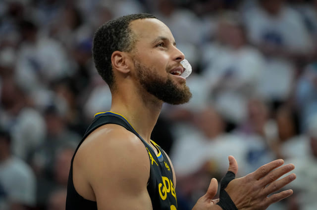 Steph Curry oozes cool in unflinching face-to-face response to LeBron ...