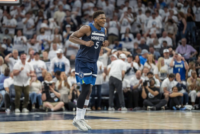 What happened to Anthony Edwards? Timberwolves superstar limps to locker room after injury blow ...