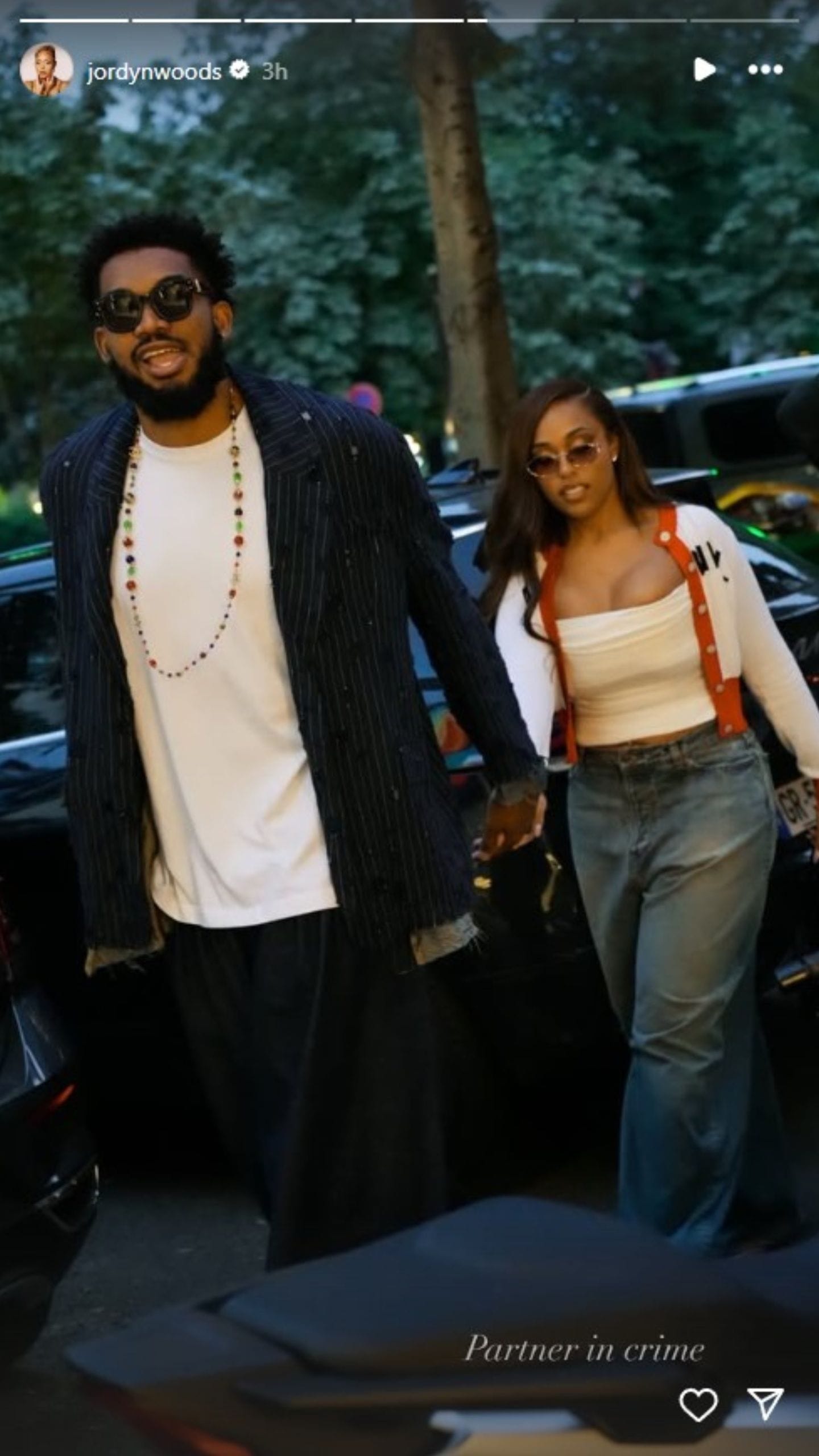 Karl-Anthony Towns' girlfriend Jordyn Woods puts ECF pressure aside to ...