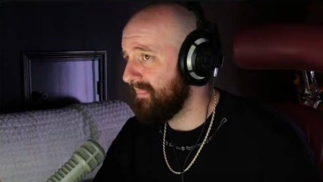 Tectone's ex-girlfriend Pinkchyu claims his father made her feel ...