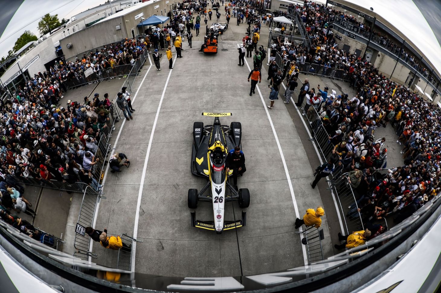 Colton Herta and Andretti welcome megastar Keanu Reeves to their Indy ...