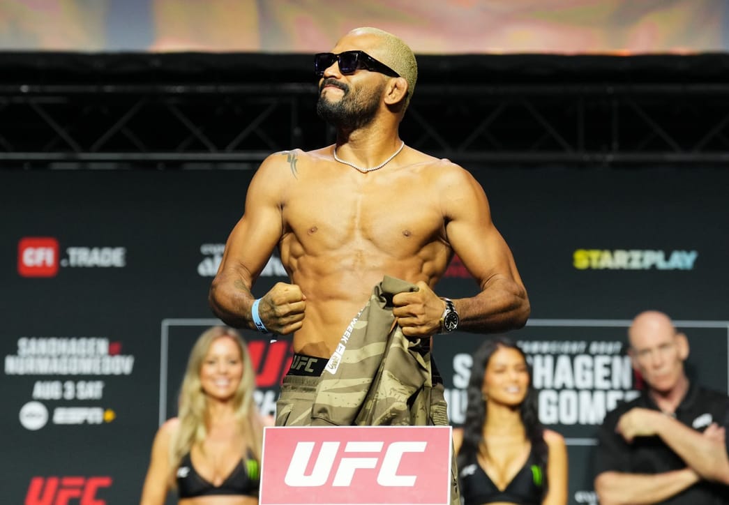 Deiveson Figueiredo's record