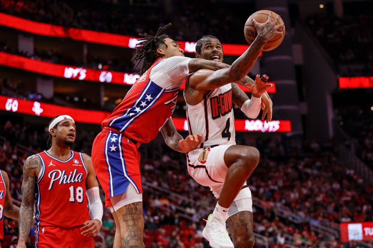 How many fouls to foul out in the NBA?