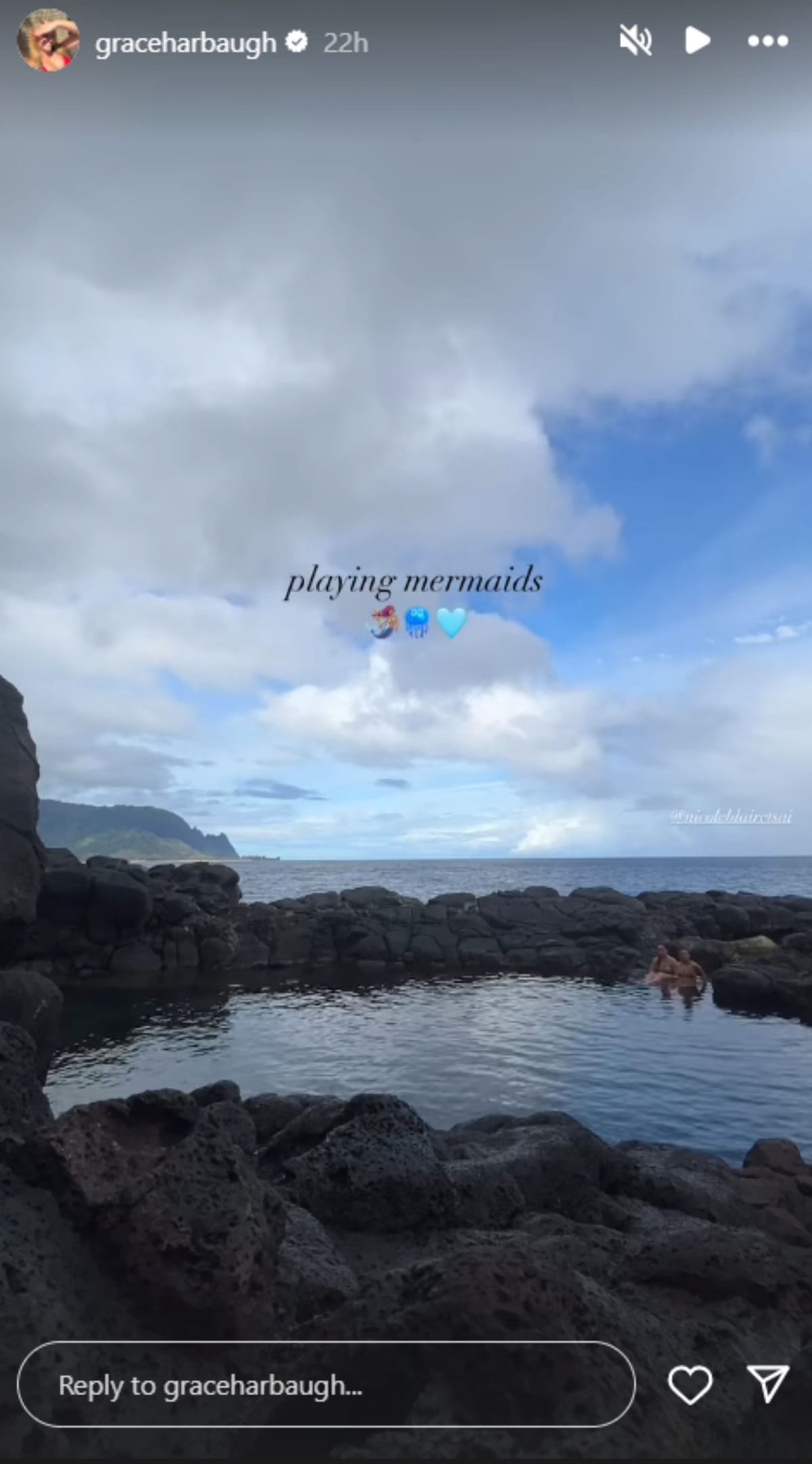 Jim Harbaugh’s daughter Grace Harbaugh rocks ocean-blue swimsuit during ...