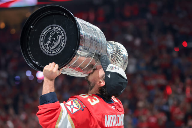 Brad Marchand sends clear 4-word message to Panthers GM Bill Zito after ...