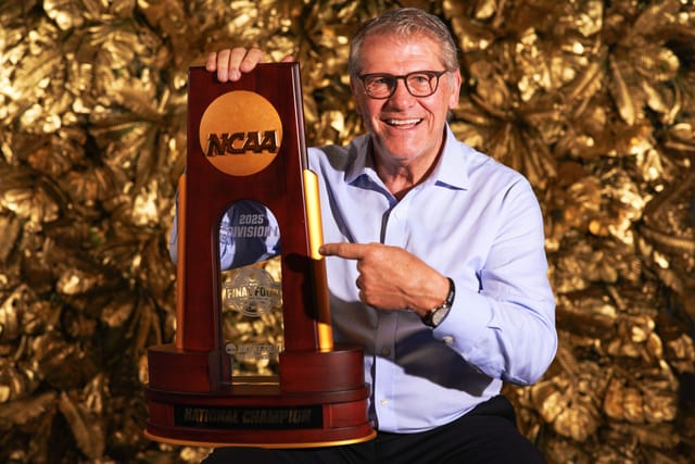 $18 million worth Geno Auriemma flexes 12 national championship rings ...