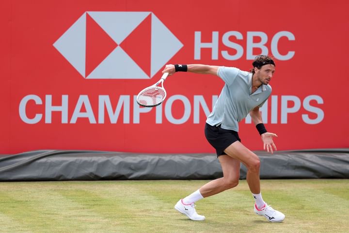 Queen's Club 2025: Carlos Alcaraz vs Arthur Rinderknech preview, head-to-head, prediction, odds ...