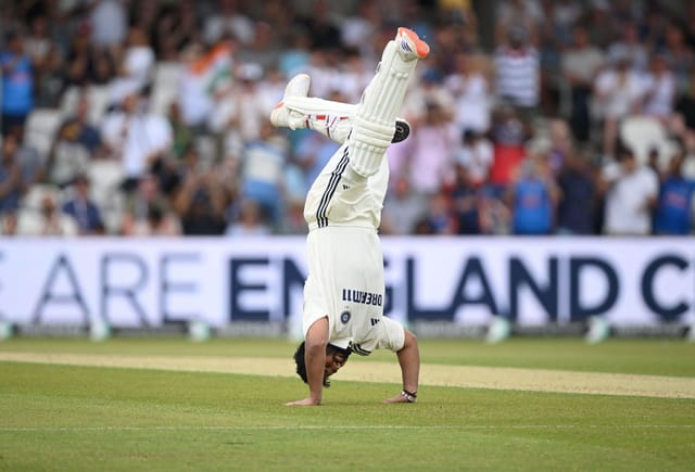 Rishabh Pant, Ravichandran Ashwin, somersault, somersault celebration ...