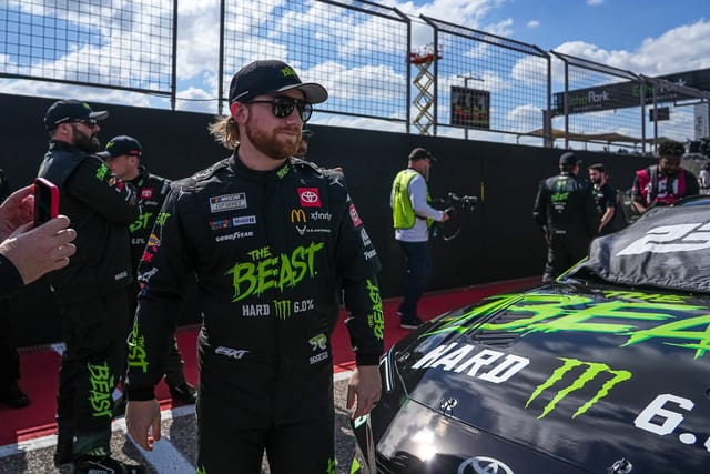 Tyler Reddick drops a 4-word reaction after another missed Chicago win