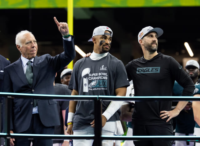 "Just make it a retractable roof and call it a day": NFL fans react as ...
