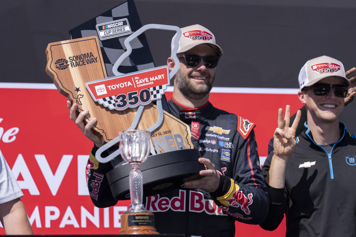 Kenny Wallace asserts fear of Shane van Gisbergen’s footwork is real ...