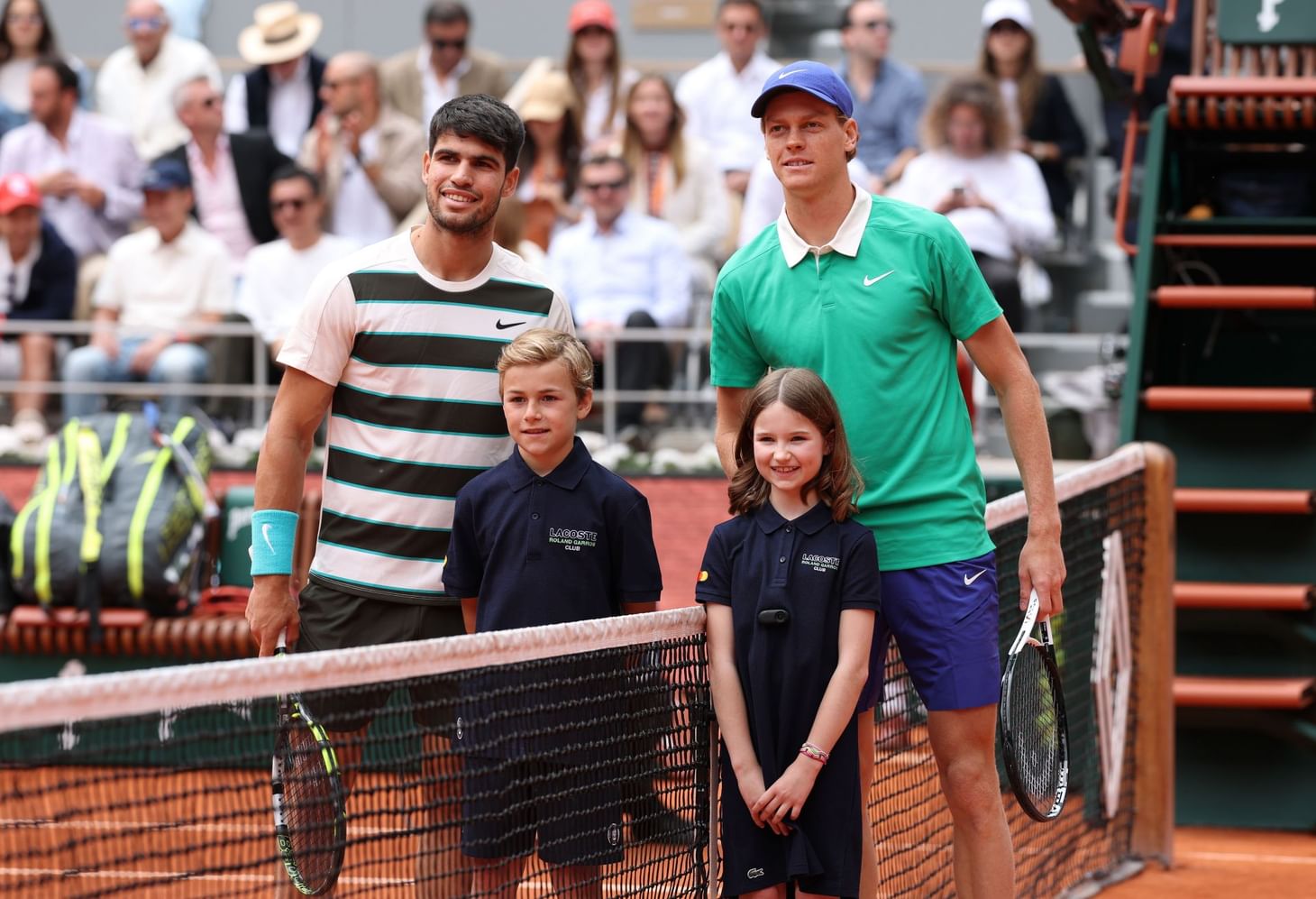 What tennis racket is Carlos Alcaraz using at Wimbledon 2025? All you ...