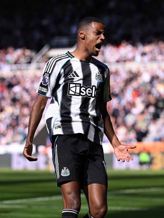 Newcastle release statement in response to Liverpool target Alexander ...