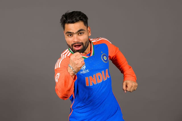 Rinku Singh celebrates aggressively after castling batter with his ...