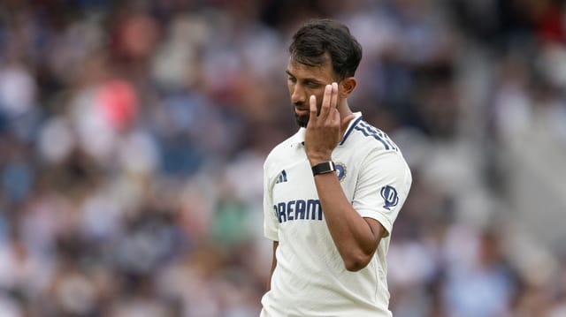 Prasidh Krishna's celebration turns to disappointment as Mohammed Siraj ...