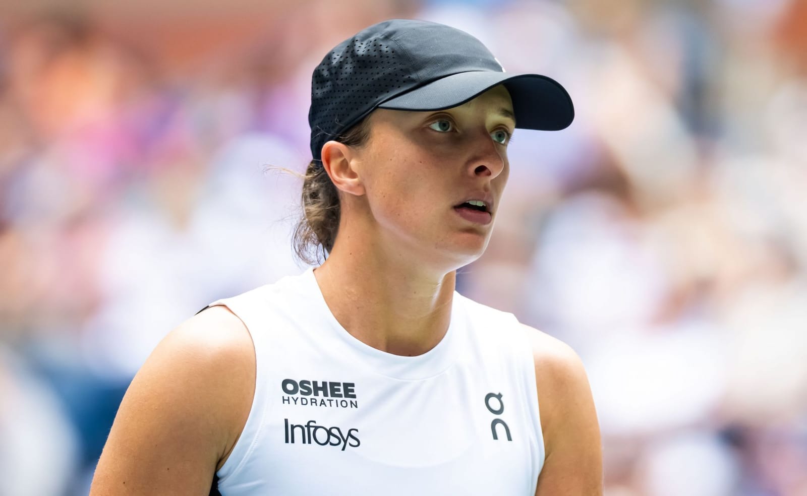 "How are tennis journalists so bad?";"Embarrassing" - Fans infuriated ...