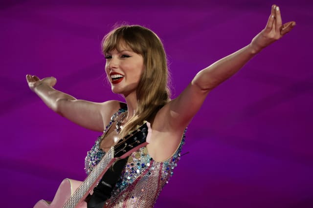 Taylor Swift on ‘The Life of a Showgirl’: Cover art, production ...