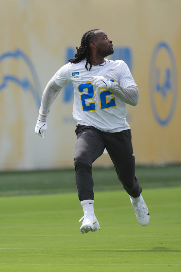 Najee Harris fantasy football injury update: Will Chargers RB be ...