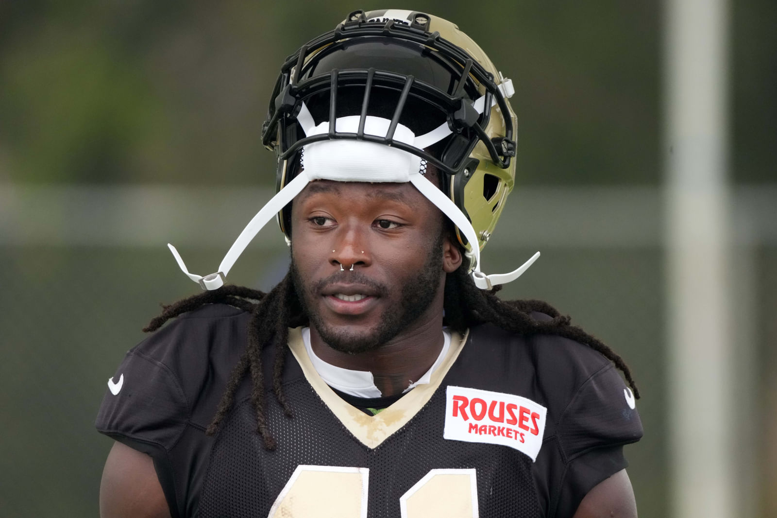 Alvin Kamara or Kenneth Walker: Which RB should you draft in Fantasy ...
