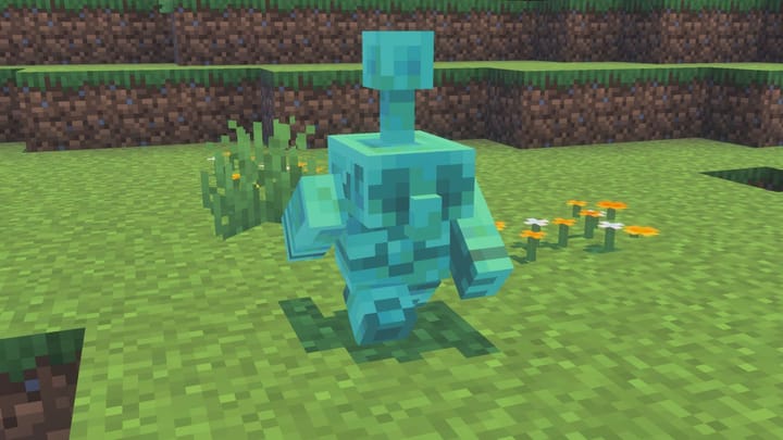 All copper golem statue poses in Minecraft