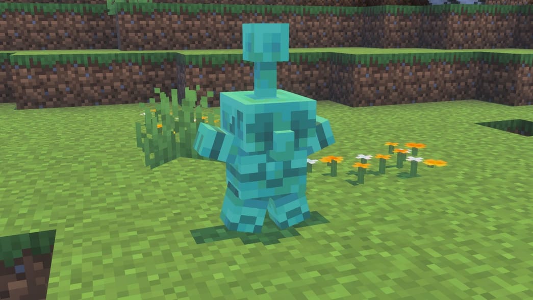All copper golem statue poses in Minecraft