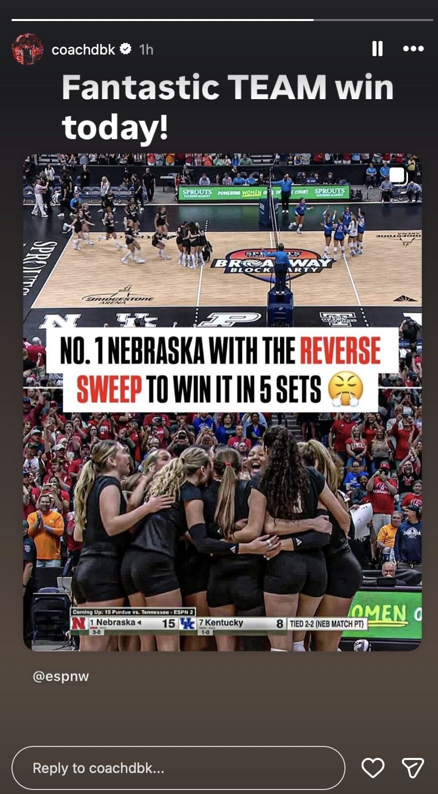 Dani Busboom Kelly reacts to Nebraska Volleyball team's reverse sweep ...