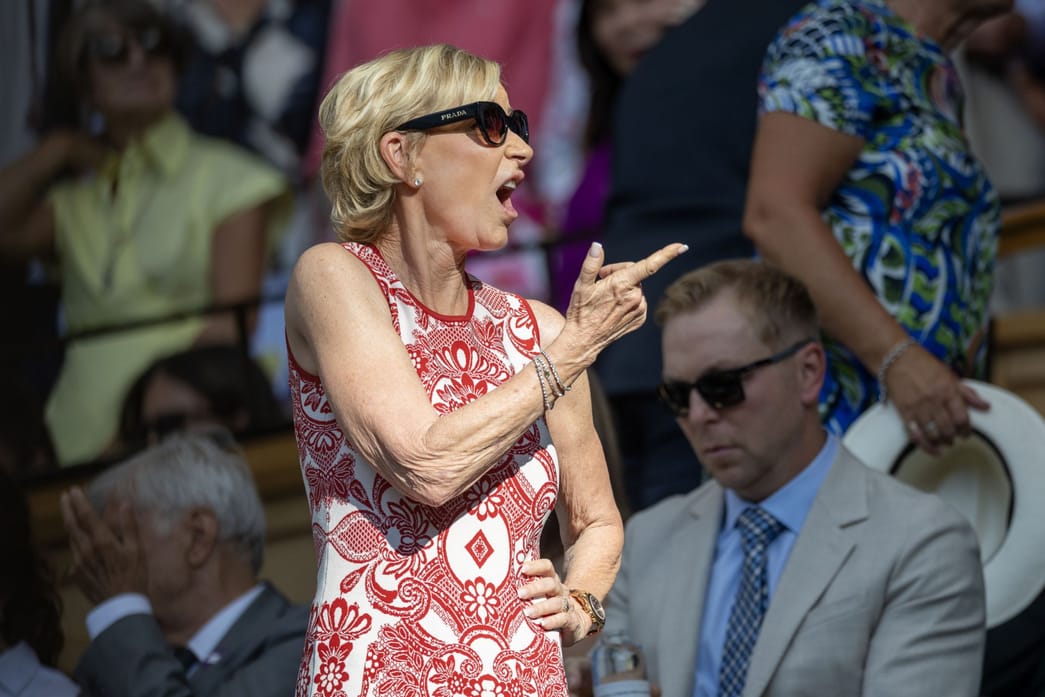 "I saw the most handsome man walking towards me" - Chris Evert pays ...