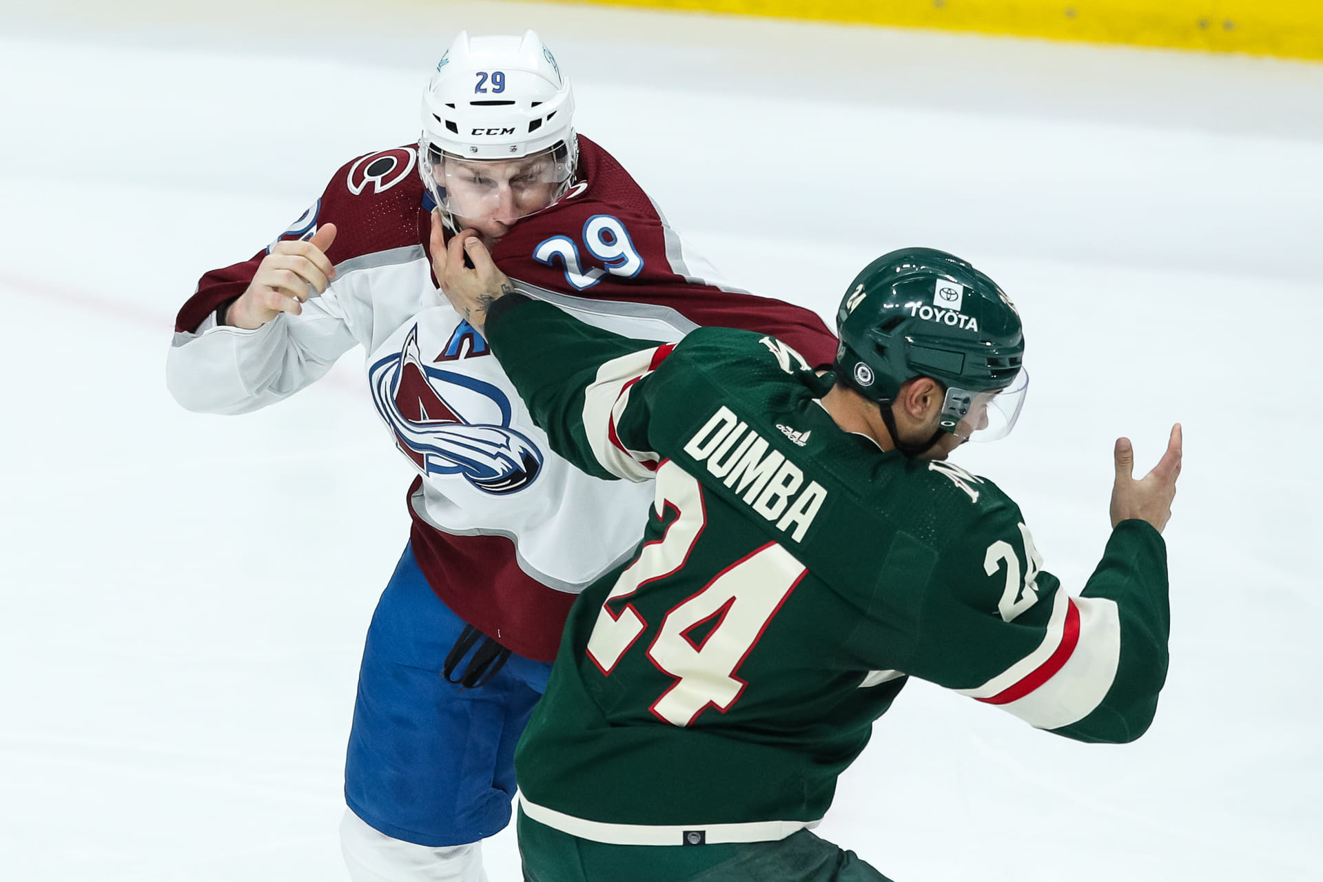 "Matthews & McDavid would never": Nathan MacKinnon lauded by fans after ...