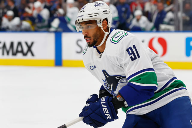 NHL insider raises alarm bells over Evander Kane's slow start to life ...
