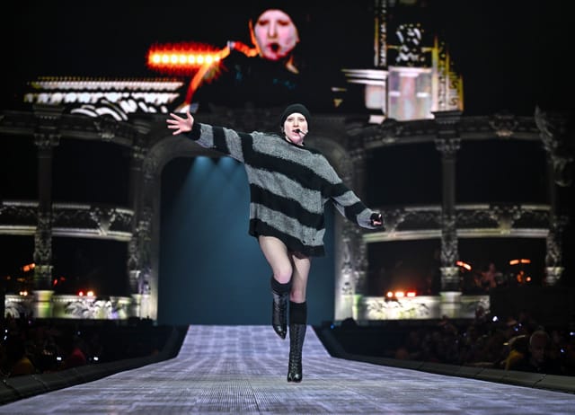 “Like of course she’s in it” - Fans react as Lady Gaga joins the cast ...